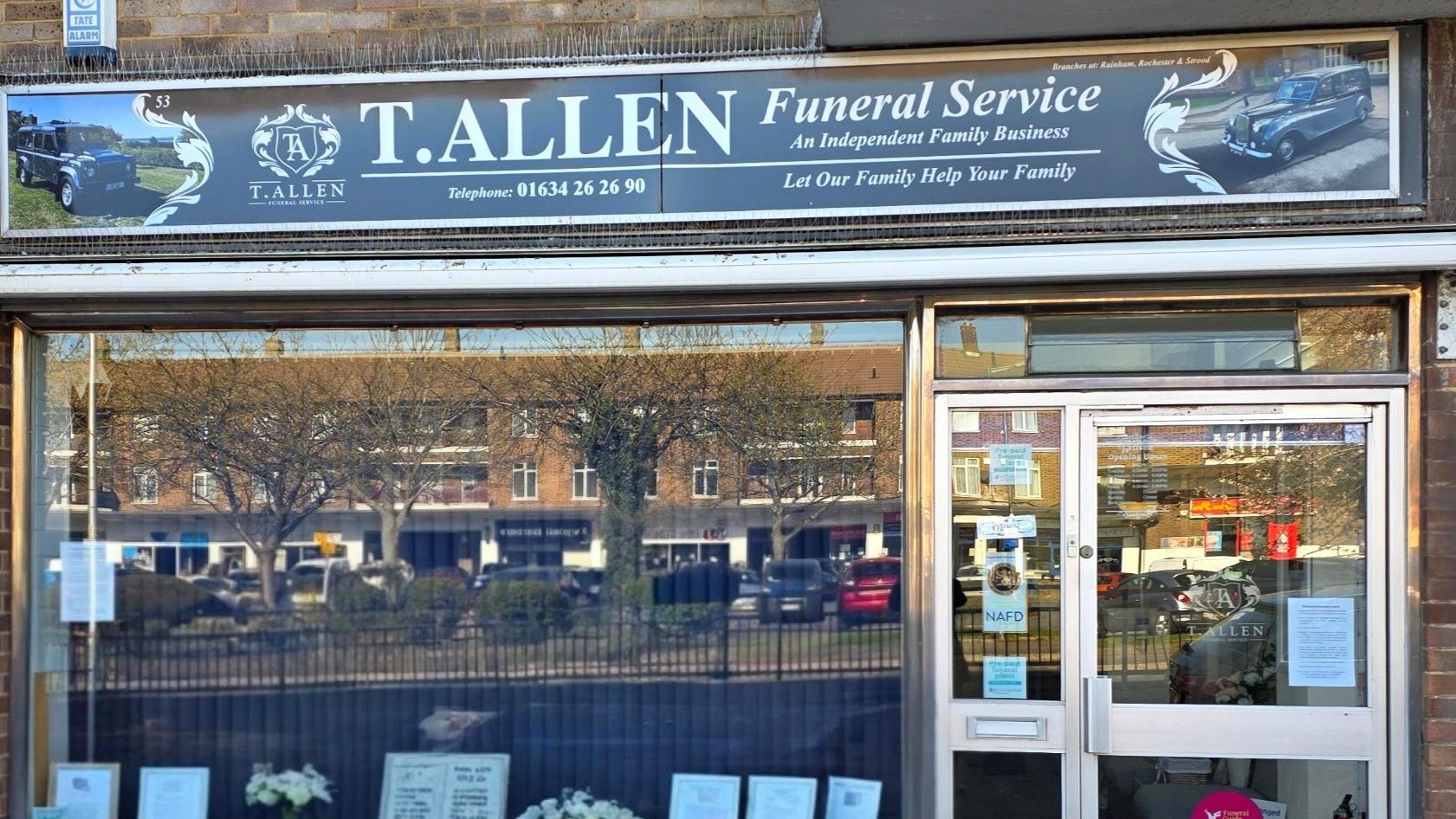 Contact Us | T.Allen